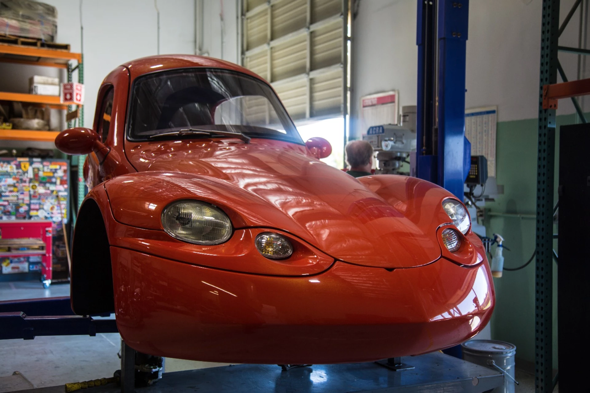 Corbin Sparrow electric three-wheeler, now with dimpled backside
