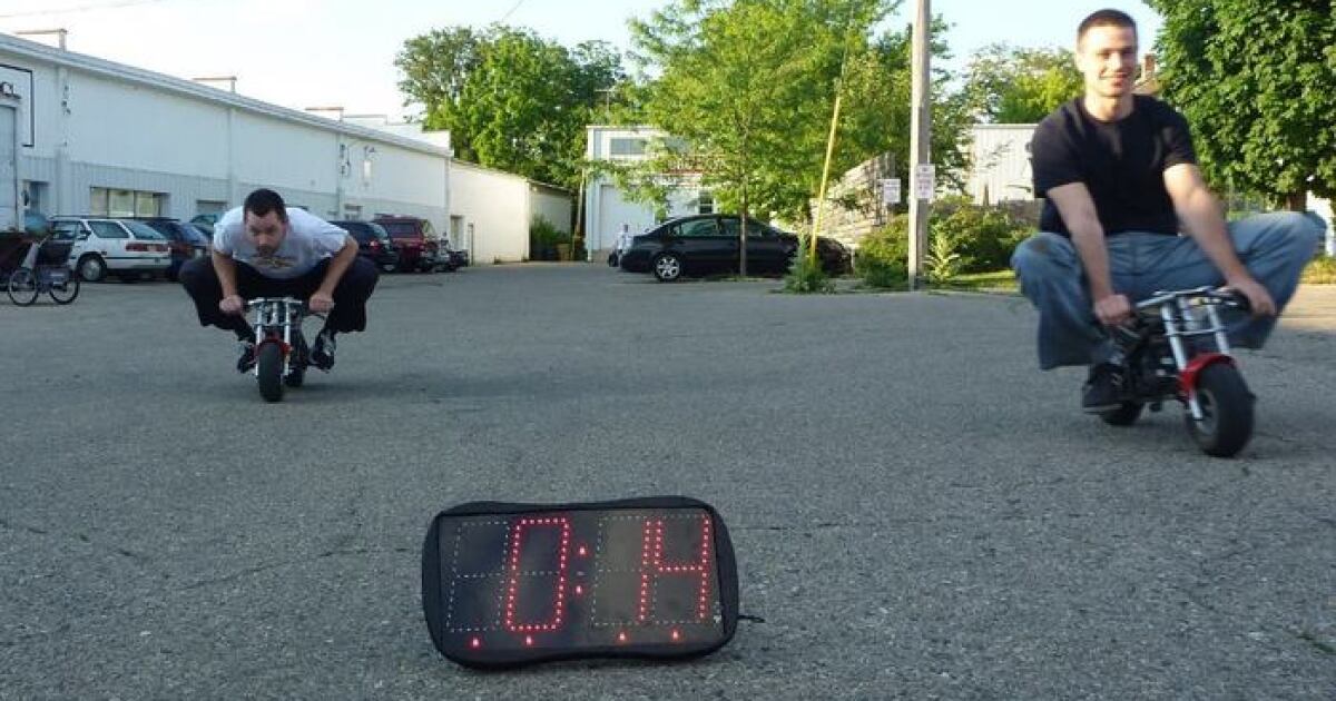 Portable smart scoreboard works with Bluetooth, USB or remote control