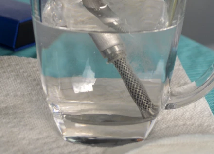 Ozone pen zaps water potable wherever you wander