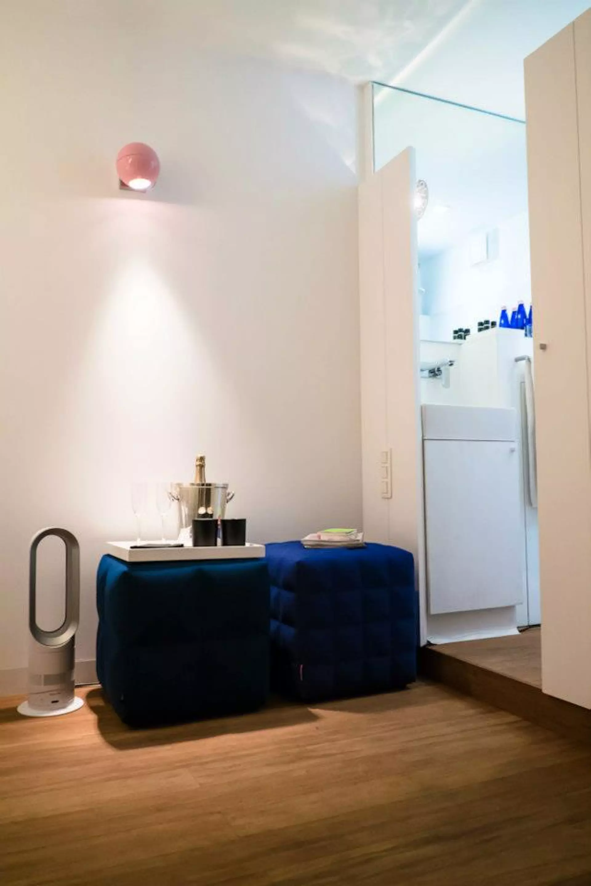 Sleeping Around: Shipping containers revamped as relocatable B&B