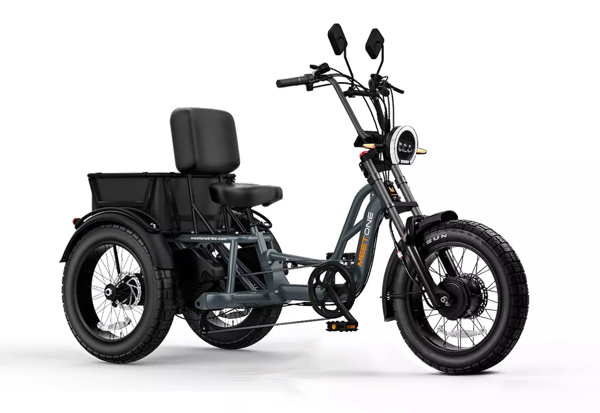 2,400-watt dual-motor e-trike powers up to 25 mph