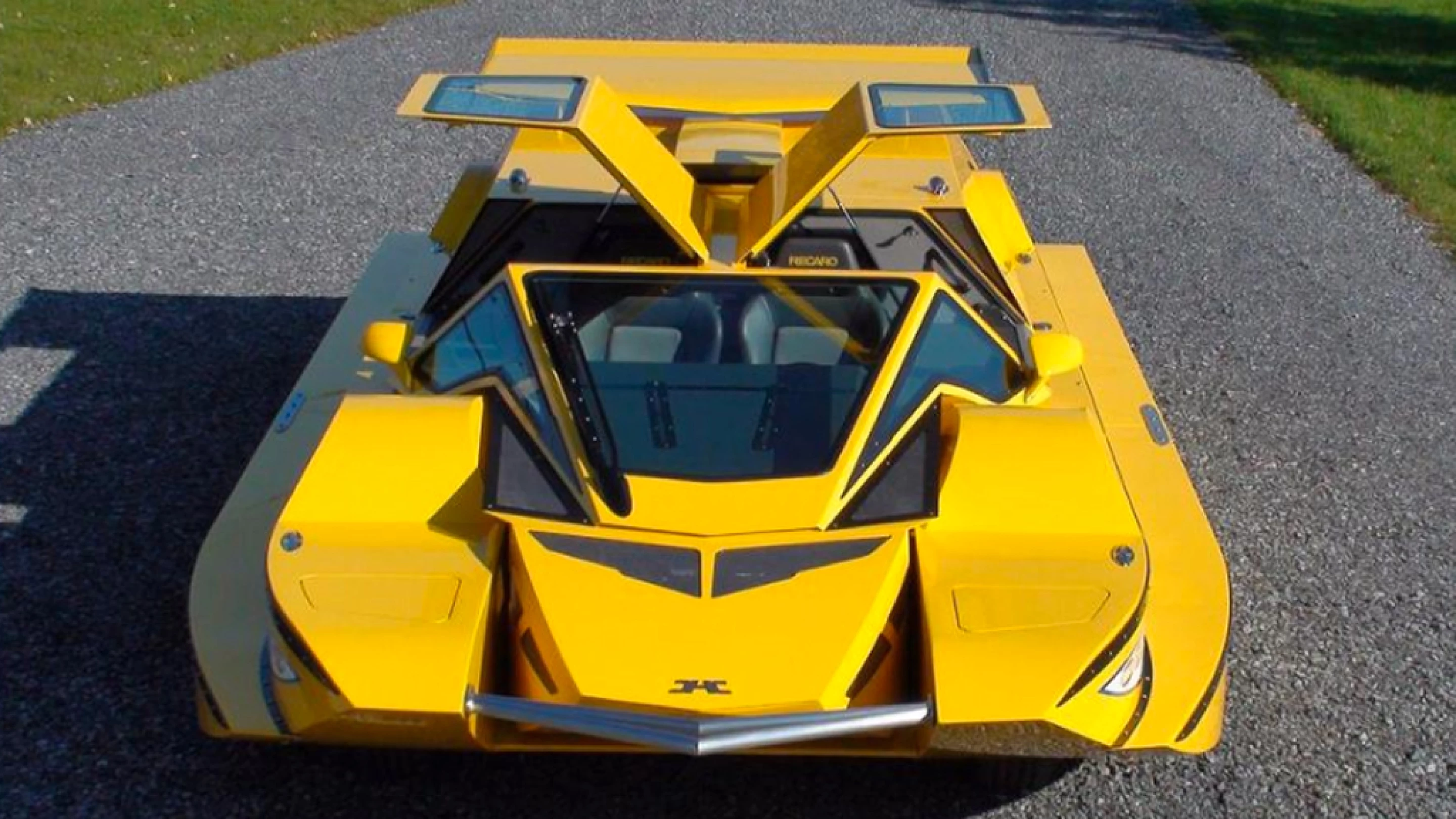 Amphibious Dobbertin HydroCar goes under the hammer