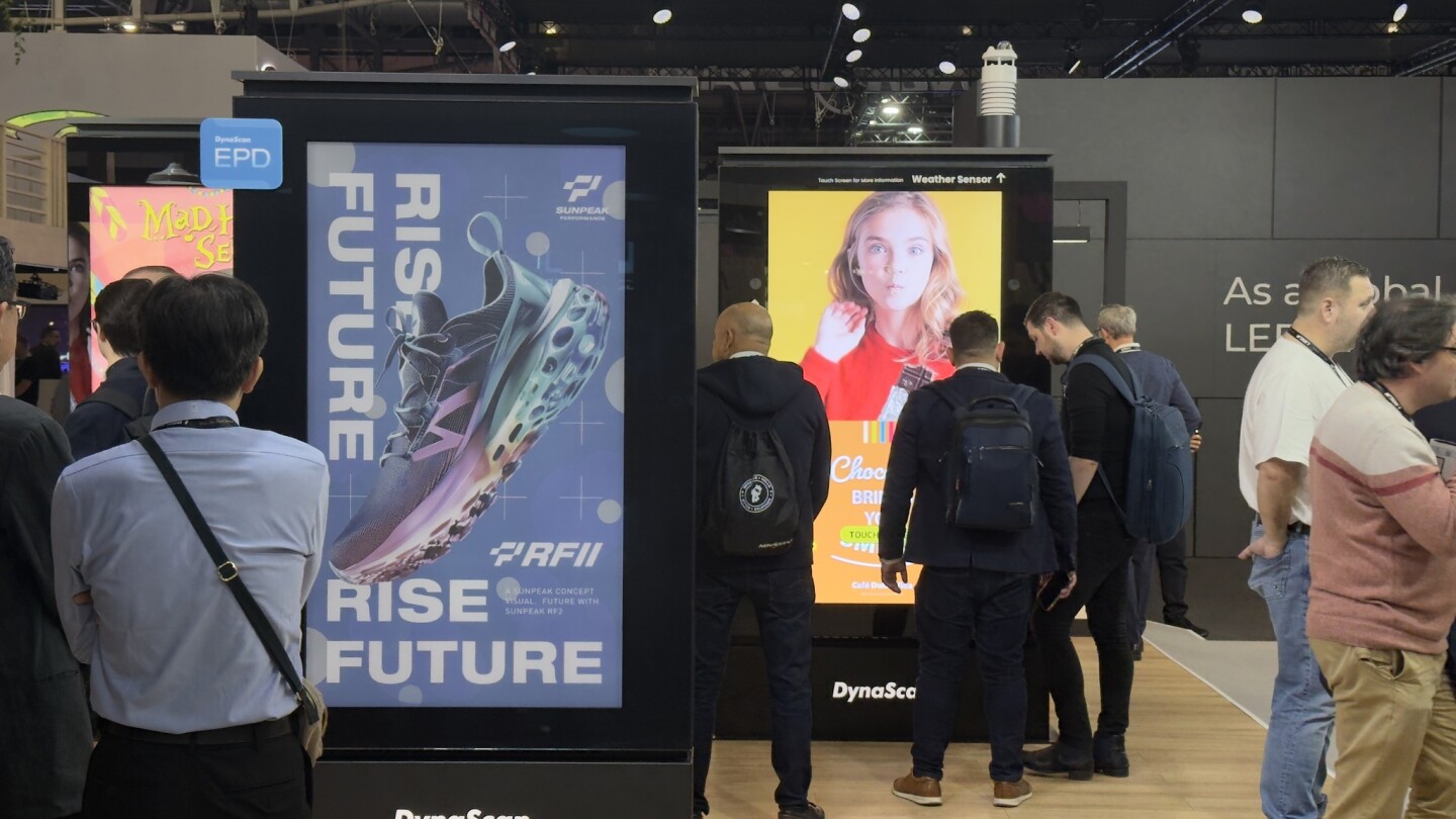 E Ink's color ePaper tech gets supersized for outdoor displays