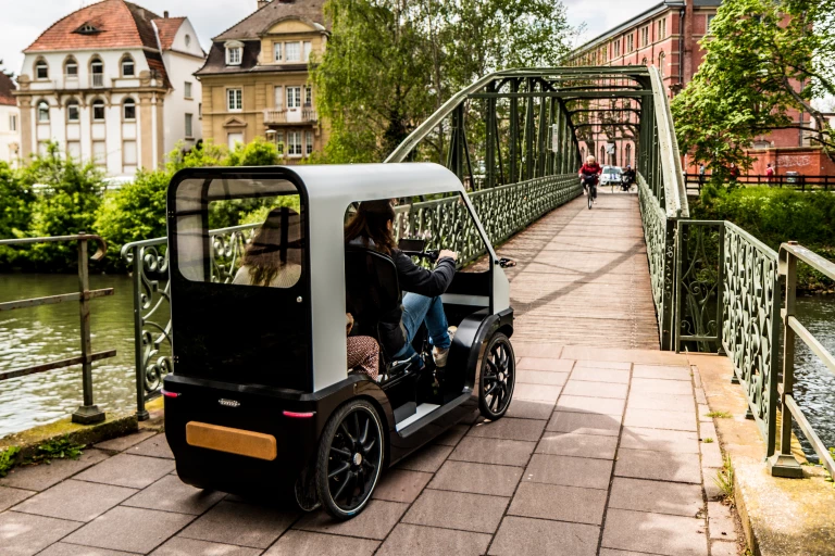 Car/ebike hybrid designed to keep you dry in a downpour