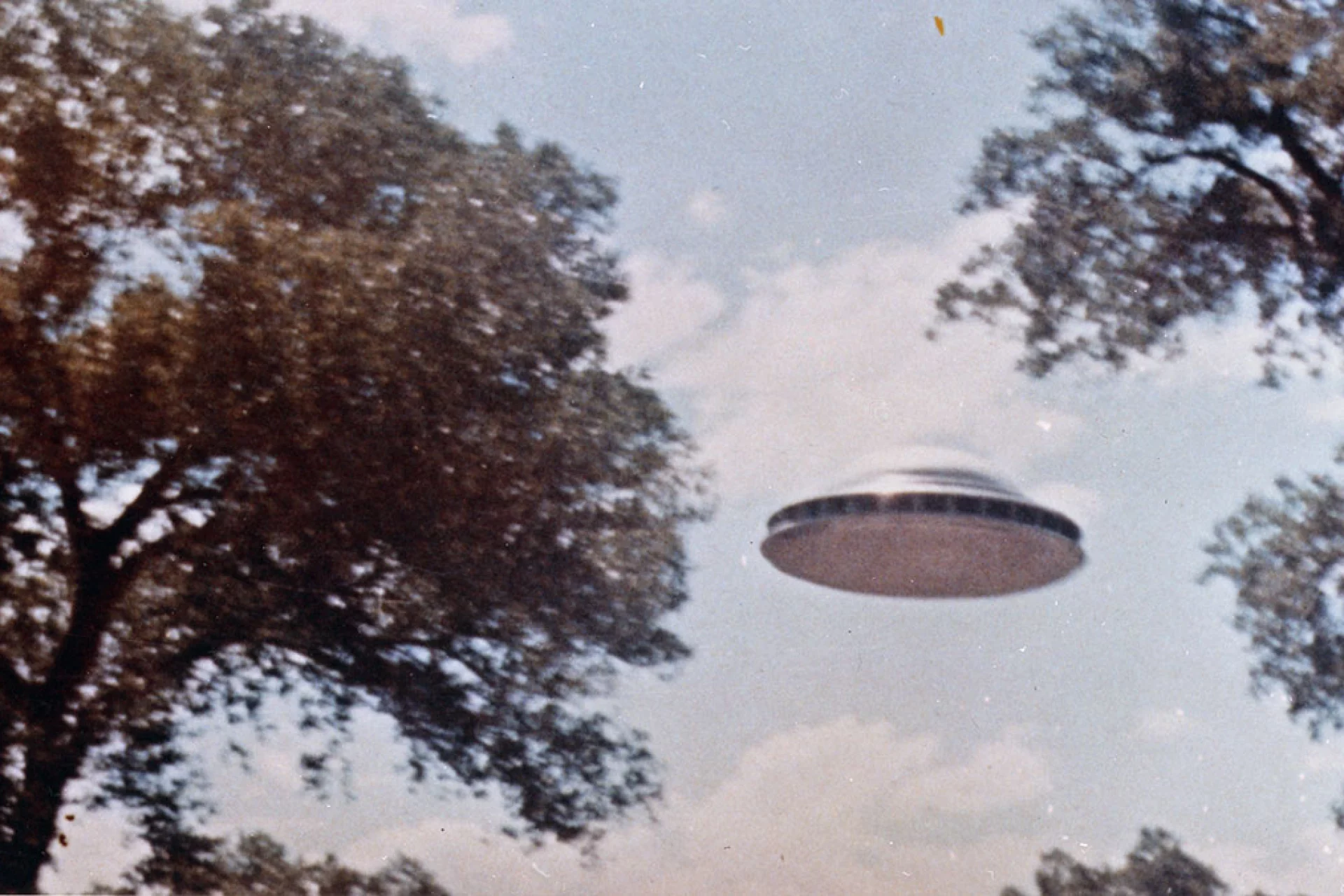 UFO hotspots revealed in analysis of 100,000 sightings
