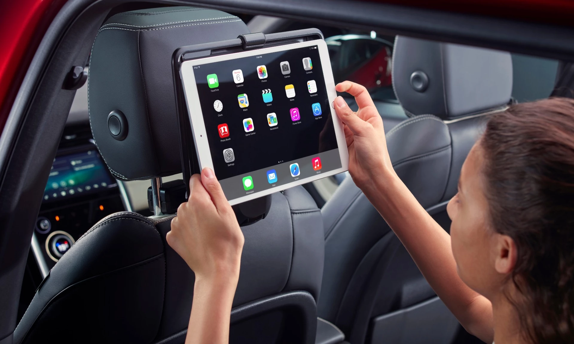 Land Rover unveils 2020 Discovery Sport with mild-hybrid powertrain option