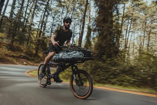 Hase Bikes takes telescoping cargo bike on dirt or road with Gravit Dust