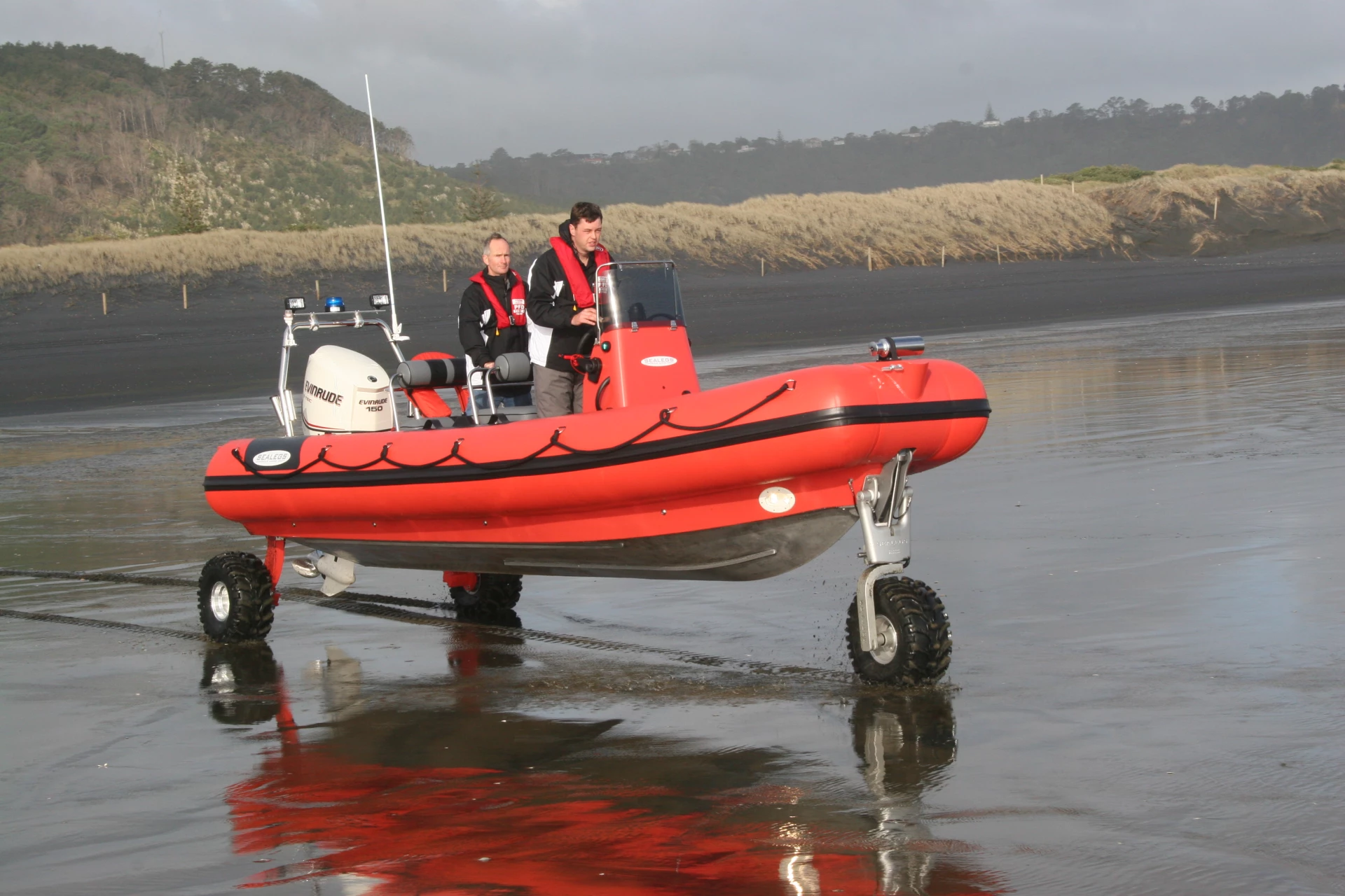 Sealegs begins licensing its amphibious drive system to boat builders ...