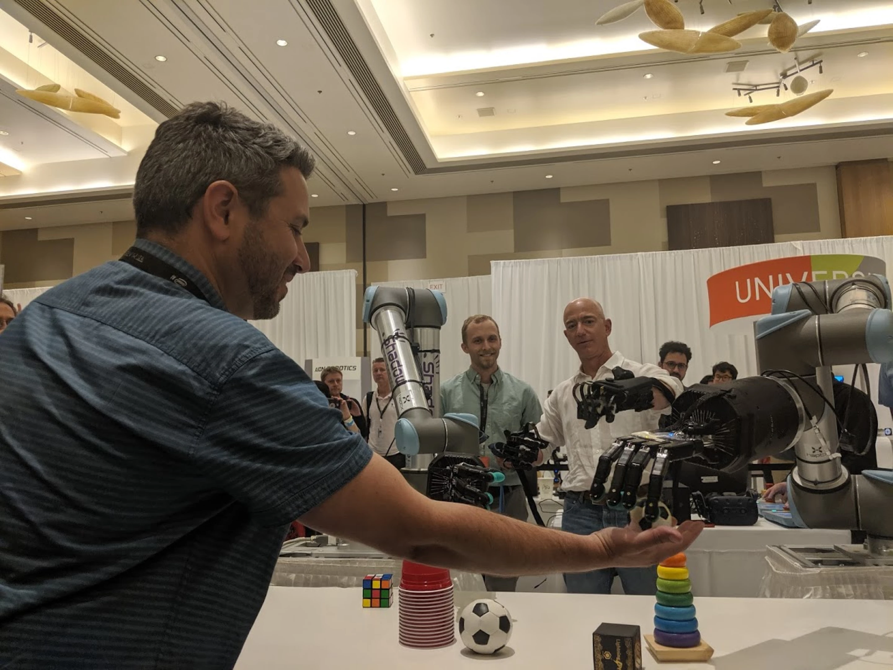 Touch-transmitting robotic hand gets its first public demo