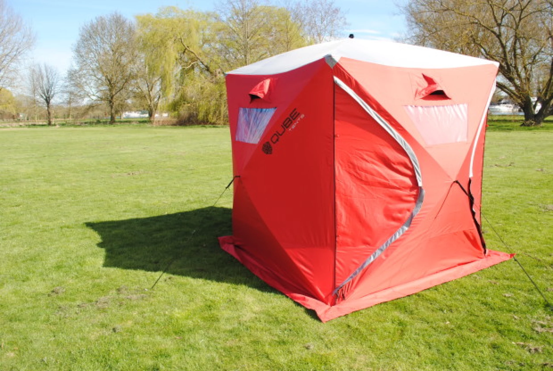 The Qube reshapes the modular, connected tent