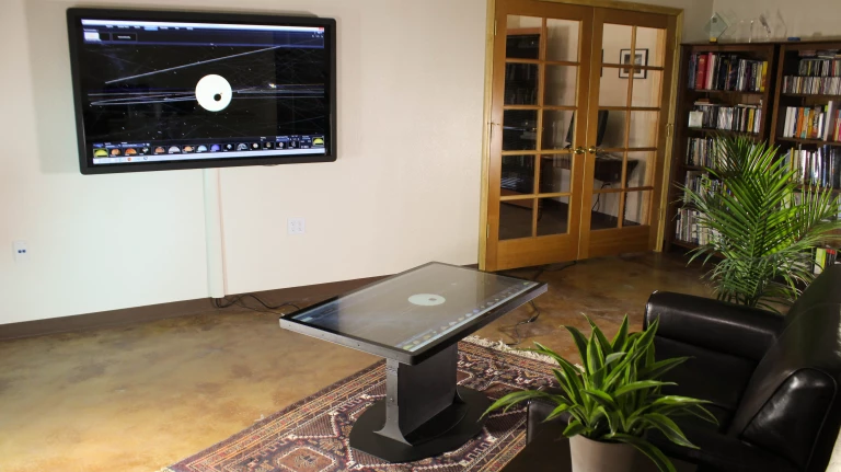 Ideum and 3M Touch Systems launch new Platform 46 multi-touch tables